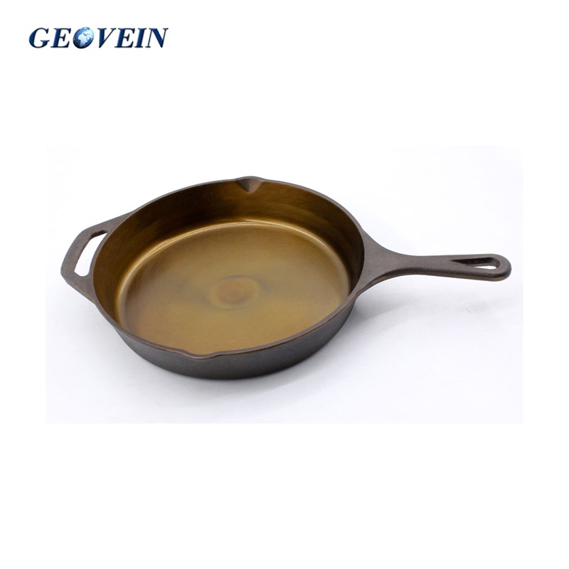 satin-smooth cast iron skillet | Naturally non-stick satin-smooth ...